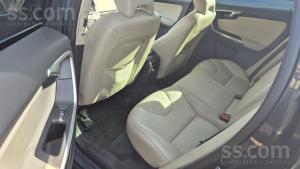 Zils Volvo XC60 2015 Rīga, ar dzinēja tilpumu 2.00 L un nobraukumu 192 tūkst. km par 11999 €, foto 18 vietnē AUTOMOTO.COM.LV