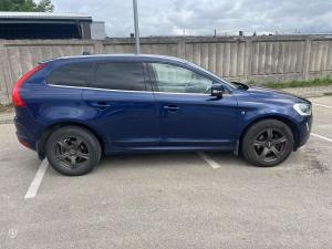 Zils Volvo XC60 2015 Telšiai, ar dzinēja tilpumu 2.40 L un nobraukumu 330 tūkst. km par 7999 €, foto 7 vietnē AUTOMOTO.COM.LV