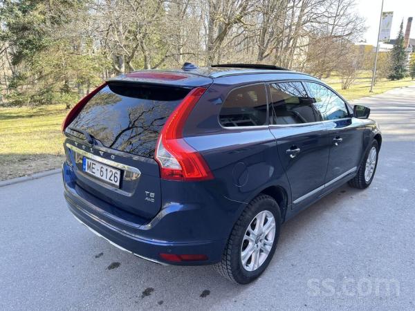 Zils Volvo XC60 2015 Valmiera, ar dzinēja tilpumu 2.50 L un nobraukumu 172 tūkst. km par 13100 €, foto 5 vietnē AUTOMOTO.COM.LV