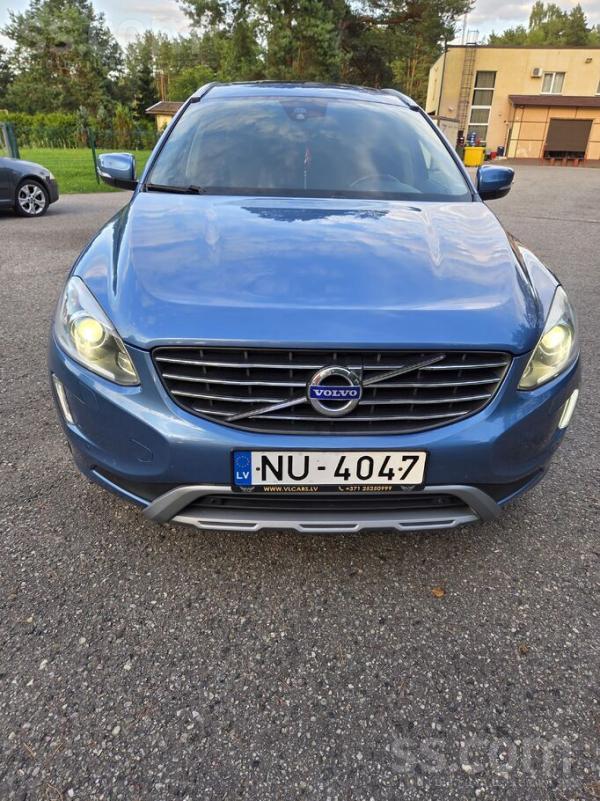 Zils Volvo XC60 2015 Rīga, ar dzinēja tilpumu 2.00 L un nobraukumu 354 tūkst. km par 12899 €, foto 1 vietnē AUTOMOTO.COM.LV