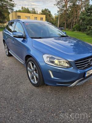 Blue Volvo XC60 2015 in Riga, with an engine capacity of 2.00 L and mileage of 354 thousand km for 12899 €, photo 3 on AUTOMOTO.COM.LV