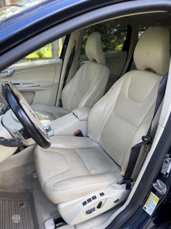 Zils Volvo XC60 2015 Tauragė, ar dzinēja tilpumu 2.95 L un nobraukumu 145 tūkst. km par 13500 €, foto 9 vietnē AUTOMOTO.COM.LV