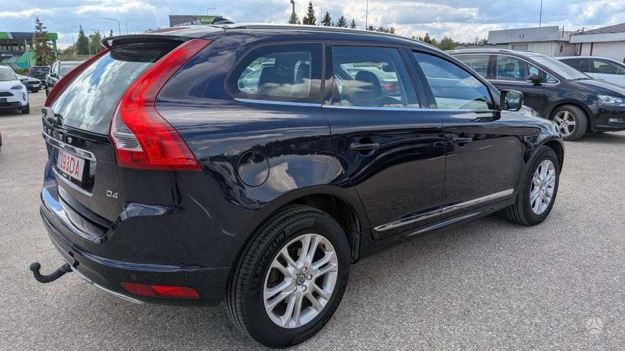 Zils Volvo XC60 2015 Utena, ar dzinēja tilpumu 1.97 L un nobraukumu 232 tūkst. km par 9900 €, foto 3 vietnē AUTOMOTO.COM.LV
