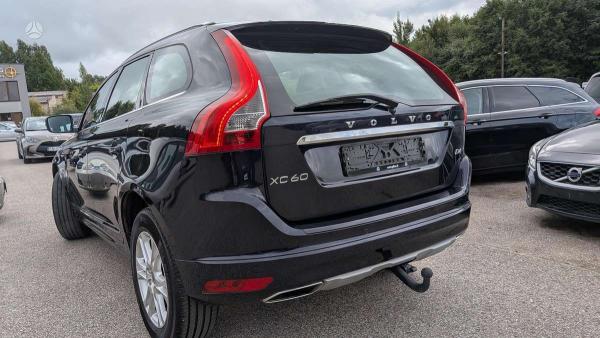 Volvo XC60 2015 in Utena on AUTOMOTO.COM.LV Blue Volvo XC60 2015 in Utena, with an engine capacity of 1.97 L and mileage of 232 thousand km for 9900 €, photo 9 on AUTOMOTO.COM.LV