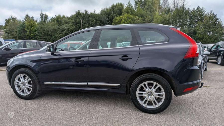 Zils Volvo XC60 2015 Utena, ar dzinēja tilpumu 1.97 L un nobraukumu 232 tūkst. km par 9900 €, foto 10 vietnē AUTOMOTO.COM.LV