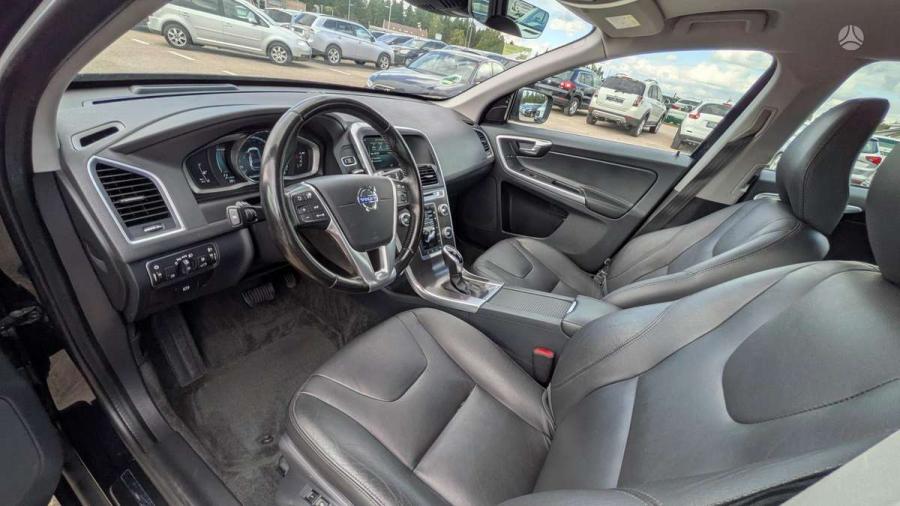 Zils Volvo XC60 2015 Utena, ar dzinēja tilpumu 1.97 L un nobraukumu 232 tūkst. km par 9900 €, foto 18 vietnē AUTOMOTO.COM.LV