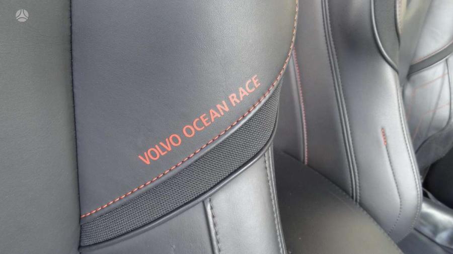 Blue Volvo XC60 2015 in Joniskis, with an engine capacity of 2.40 L and mileage of 264 thousand km for 11749 €, photo 26 on AUTOMOTO.COM.LV