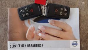 Blue Volvo XC60 2015 in Joniskis, with an engine capacity of 2.40 L and mileage of 264 thousand km for 11749 €, photo 37 on AUTOMOTO.COM.LV