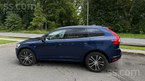 Blue Volvo XC60 2015 in Riga, with an engine capacity of 2.40 L and mileage of 293 thousand km for 13500 €, photo  on AUTOMOTO.COM.LV