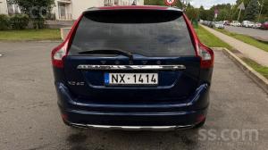 Blue Volvo XC60 2015 in Riga, with an engine capacity of 2.40 L and mileage of 293 thousand km for 13500 €, photo 9 on AUTOMOTO.COM.LV