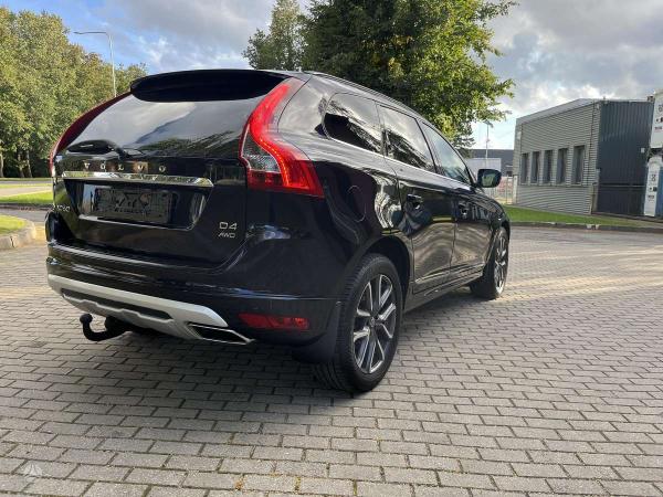 Zils Volvo XC60 2015 Šauļi, ar dzinēja tilpumu 2.40 L un nobraukumu 250 tūkst. km par 14200 €, foto 6 vietnē AUTOMOTO.COM.LV