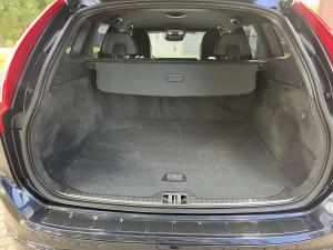 Blue Volvo XC60 2015 in Siauliai, with an engine capacity of 2.40 L and mileage of 250 thousand km for 14200 €, photo 24 on AUTOMOTO.COM.LV