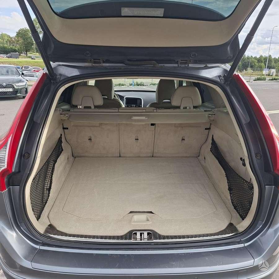 Zils Volvo XC60 2015 Viļņa, ar dzinēja tilpumu 1.97 L un nobraukumu 255 tūkst. km par 9500 €, foto 7 vietnē AUTOMOTO.COM.LV