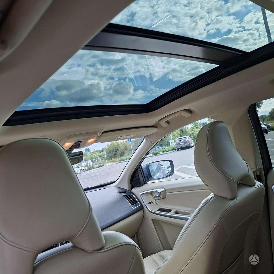 Zils Volvo XC60 2015 Viļņa, ar dzinēja tilpumu 1.97 L un nobraukumu 255 tūkst. km par 9500 €, foto 9 vietnē AUTOMOTO.COM.LV