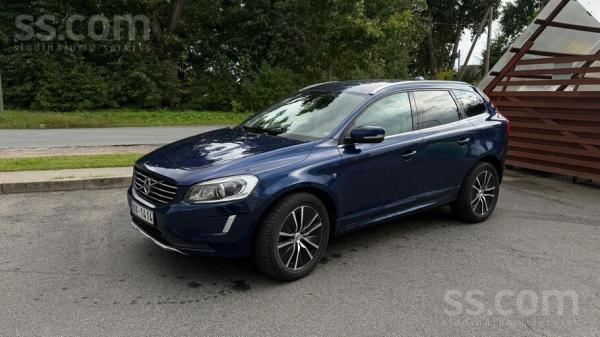 Volvo XC60 2015 Rīga vietnē Zils Volvo XC60 2015 Rīga, ar dzinēja tilpumu 2.40 L un nobraukumu 293 tūkst. km par 12500 €, foto 11 vietnē AUTOMOTO.COM.LV