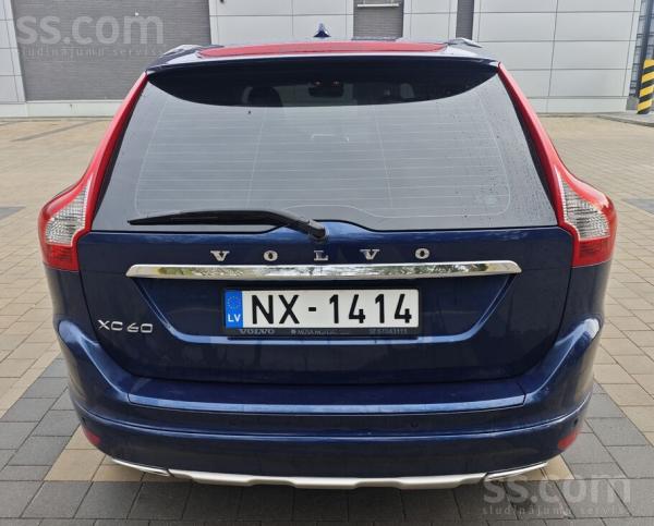 Volvo XC60 2015 Rīga vietnē Zils Volvo XC60 2015 Rīga, ar dzinēja tilpumu 2.40 L un nobraukumu 295 tūkst. km par 12000 €, foto 4 vietnē AUTOMOTO.COM.LV