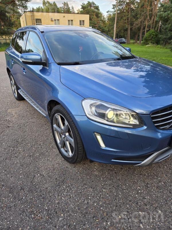 Zils Volvo XC60 2015 Rīga, ar dzinēja tilpumu 2.00 L un nobraukumu 354 tūkst. km par 10850 €, foto 3 vietnē AUTOMOTO.COM.LV
