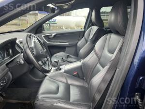 Zils Volvo XC60 2016 Rīga, ar dzinēja tilpumu 2.00 L un nobraukumu 230 tūkst. km par 13300 €, foto 5 vietnē AUTOMOTO.COM.LV