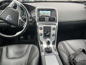 Zils Volvo XC60 2016 Rīga, ar dzinēja tilpumu 2.00 L un nobraukumu 230 tūkst. km par 13300 €, foto 7 vietnē AUTOMOTO.COM.LV