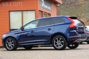 Blue Volvo XC60 2016 in Tukums, with an engine capacity of 2.00 L and mileage of 198 thousand km for 12490 €, photo 5 on AUTOMOTO.COM.LV