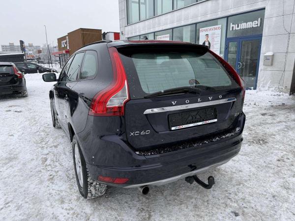 Blue Volvo XC60 2016 in Kaunas, with an engine capacity of 1.97 L and mileage of 209 thousand km for 10750 €, photo 10 on AUTOMOTO.COM.LV