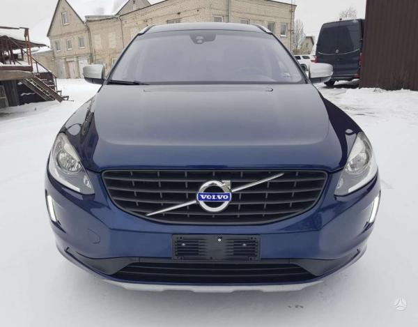 Blue Volvo XC60 2016 in Siauliai, with an engine capacity of 1.97 L and mileage of 191 thousand km for 12700 €, photo 2 on AUTOMOTO.COM.LV