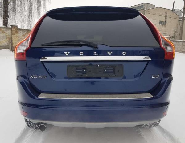 Blue Volvo XC60 2016 in Siauliai, with an engine capacity of 1.97 L and mileage of 191 thousand km for 12700 €, photo 6 on AUTOMOTO.COM.LV