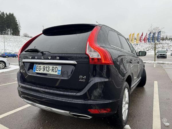 Zils Volvo XC60 2016 Viļņa, ar dzinēja tilpumu 2.40 L un nobraukumu 256 tūkst. km par 13999 €, foto 4 vietnē AUTOMOTO.COM.LV