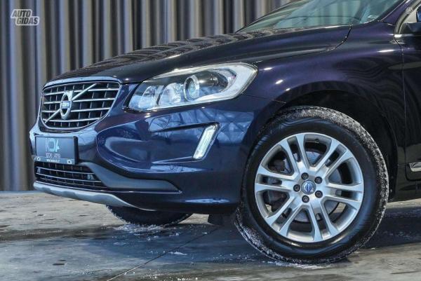 Blue Volvo XC60 2016 in Marijampole, with an engine capacity of 2.40 L and mileage of 118 thousand km for 15450 €, photo 6 on AUTOMOTO.COM.LV