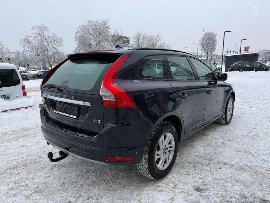 Blue Volvo XC60 2016 in Kaunas, with an engine capacity of 1.97 L and mileage of 206 thousand km for 10750 €, photo 10 on AUTOMOTO.COM.LV