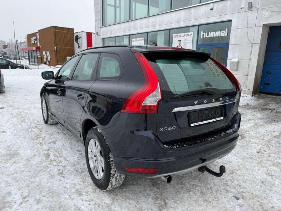 Blue Volvo XC60 2016 in Kaunas, with an engine capacity of 1.97 L and mileage of 206 thousand km for 10750 €, photo 11 on AUTOMOTO.COM.LV