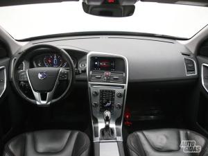 Blue Volvo XC60 2016 in Vilnius, with an engine capacity of 2.00 L and mileage of 123 thousand km for 18899 €, photo 2 on AUTOMOTO.COM.LV