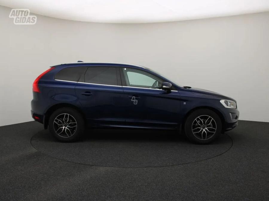 Blue Volvo XC60 2016 in Vilnius, with an engine capacity of 2.00 L and mileage of 123 thousand km for 18899 €, photo 9 on AUTOMOTO.COM.LV