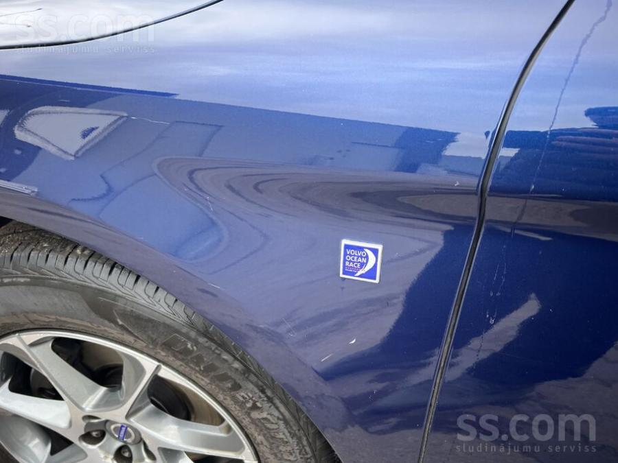 Zils Volvo XC60 2016 Rīga, ar dzinēja tilpumu 2.00 L un nobraukumu 230 tūkst. km par 12750 €, foto 14 vietnē AUTOMOTO.COM.LV