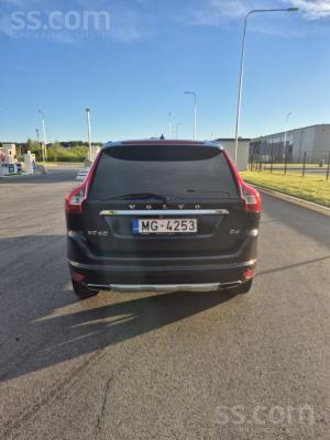 Zils Volvo XC60 2016 Rīga, ar dzinēja tilpumu 2.00 L un nobraukumu 180 tūkst. km par 14000 €, foto 8 vietnē AUTOMOTO.COM.LV