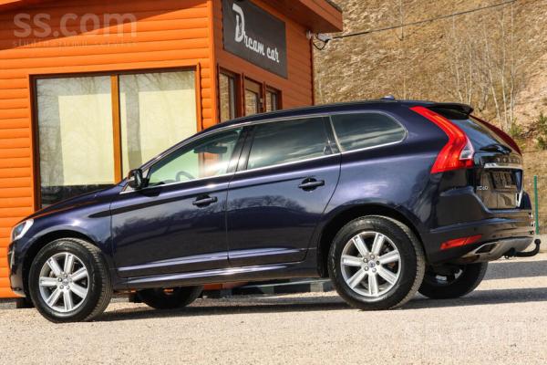 Zils Volvo XC60 2016 Tukums, ar dzinēja tilpumu 2.00 L un nobraukumu 250 tūkst. km par 12990 €, foto 5 vietnē AUTOMOTO.COM.LV