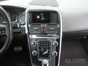 Blue Volvo XC60 2016 in Riga, with an engine capacity of 2.40 L and mileage of 0 thousand km for 16950 €, photo 17 on AUTOMOTO.COM.LV