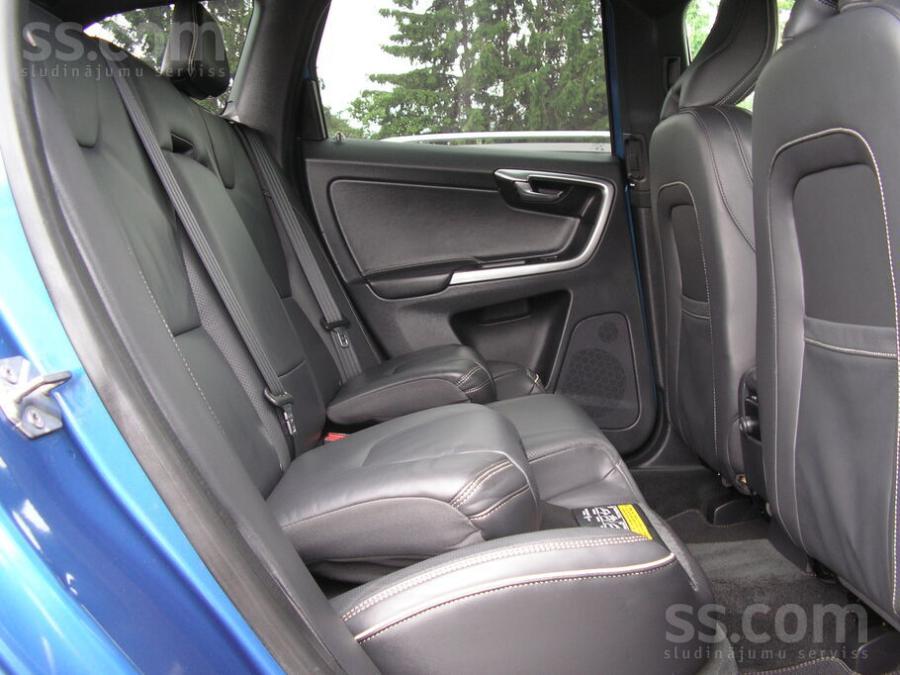 Blue Volvo XC60 2016 in Riga, with an engine capacity of 2.40 L and mileage of 0 thousand km for 16950 €, photo 27 on AUTOMOTO.COM.LV