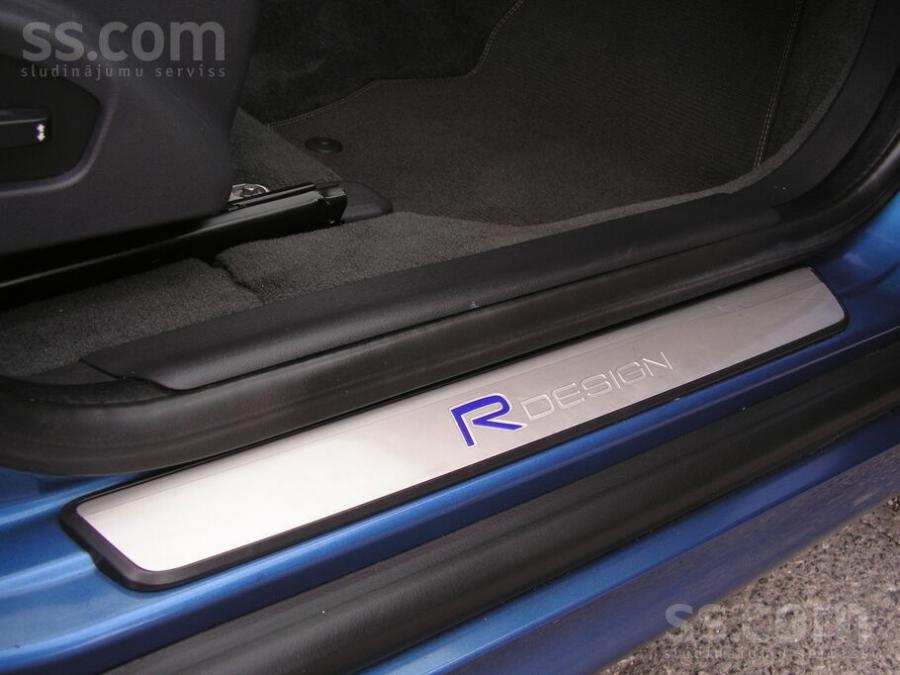Blue Volvo XC60 2016 in Riga, with an engine capacity of 2.40 L and mileage of 0 thousand km for 16950 €, photo 32 on AUTOMOTO.COM.LV