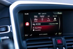 Синий Вольво ХС60 2016 в Рига, объемом двигателя 2.00 л и пробегом 160 тыс. км за 13995 €, фото 11 на AUTOMOTO.COM.LV
