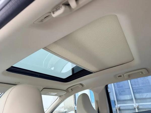 Zils Volvo XC60 2016 Rīga, ar dzinēja tilpumu 2.00 L un nobraukumu 166 tūkst. km par 13995 €, foto 9 vietnē AUTOMOTO.COM.LV