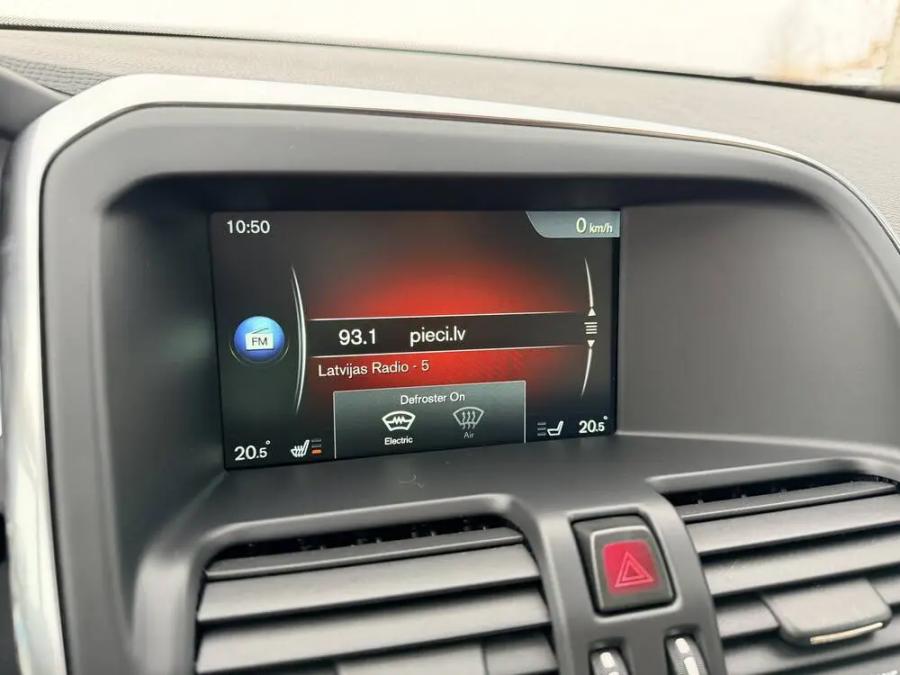 Синий Вольво ХС60 2016 в Рига, объемом двигателя 2.00 л и пробегом 166 тыс. км за 13995 €, фото 21 на AUTOMOTO.COM.LV
