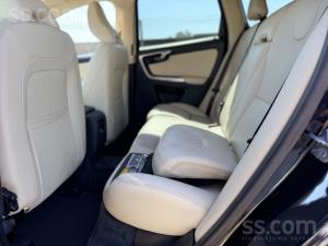 Zils Volvo XC60 2016 Rīga, ar dzinēja tilpumu 2.00 L un nobraukumu 205 tūkst. km par 11995 €, foto 9 vietnē AUTOMOTO.COM.LV