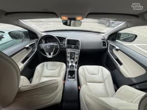 Blue Volvo XC60 2016 in Utena, with an engine capacity of 2.00 L and mileage of 211 thousand km for 12400 €, photo 8 on AUTOMOTO.COM.LV