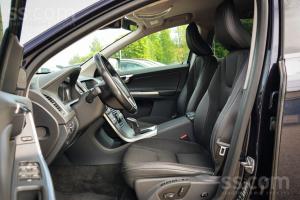 Zils Volvo XC60 2016 Tukums, ar dzinēja tilpumu 2.00 L un nobraukumu 250 tūkst. km par 12190 €, foto 7 vietnē AUTOMOTO.COM.LV