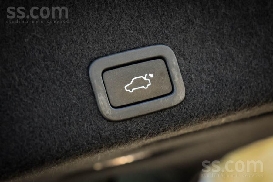 Zils Volvo XC60 2016 Tukums, ar dzinēja tilpumu 2.00 L un nobraukumu 250 tūkst. km par 12190 €, foto 23 vietnē AUTOMOTO.COM.LV