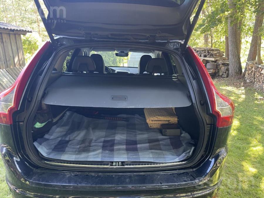 Zils Volvo XC60 2016 Rīga, ar dzinēja tilpumu 2.40 L un nobraukumu 222 tūkst. km par 12790 €, foto 19 vietnē AUTOMOTO.COM.LV