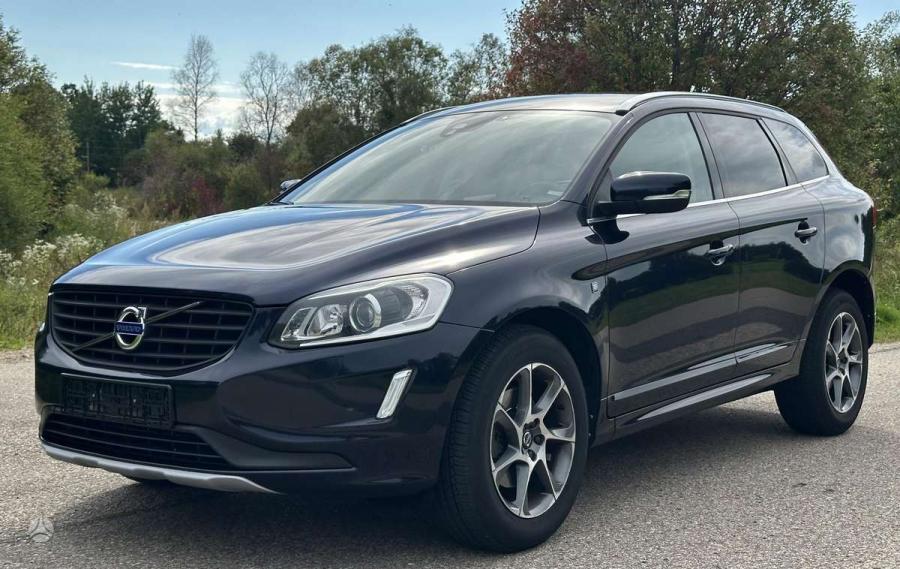 Blue Volvo XC60 2016 in Utena, with an engine capacity of 2.40 L and mileage of 219 thousand km for 13800 €, photo 1 on AUTOMOTO.COM.LV
