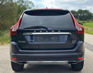 Blue Volvo XC60 2016 in Utena, with an engine capacity of 2.40 L and mileage of 219 thousand km for 13800 €, photo 6 on AUTOMOTO.COM.LV