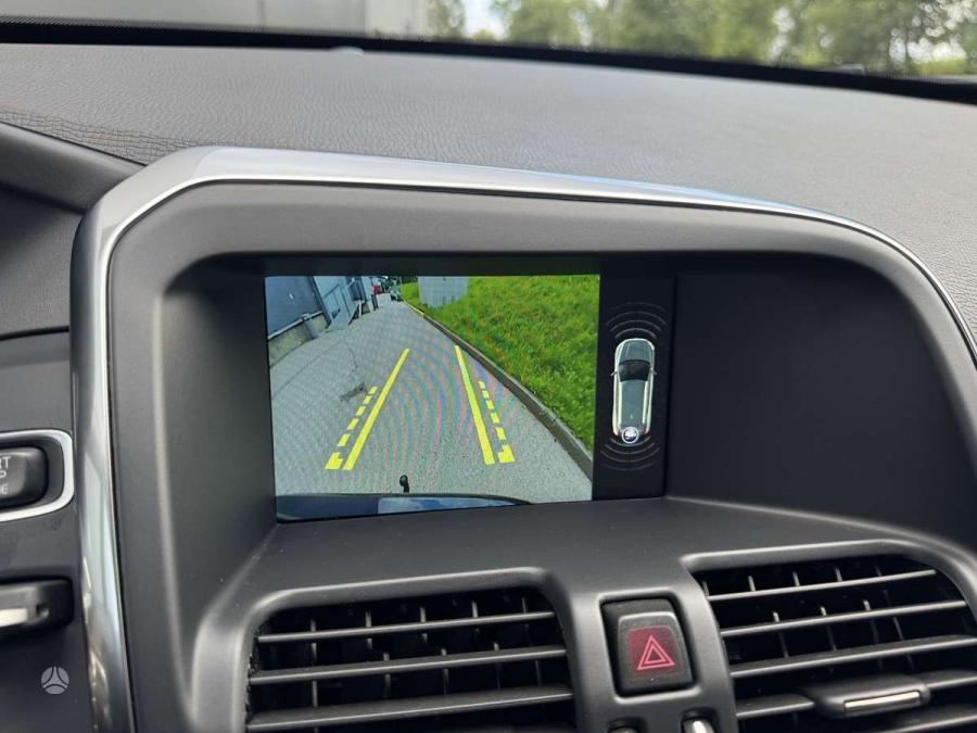 Zils Volvo XC60 2016 Alīta, ar dzinēja tilpumu 2.00 L un nobraukumu 282 tūkst. km par 12600 €, foto 17 vietnē AUTOMOTO.COM.LV